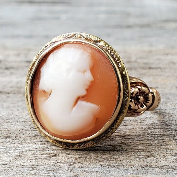 Vintage Cameo Ring - Etsy
