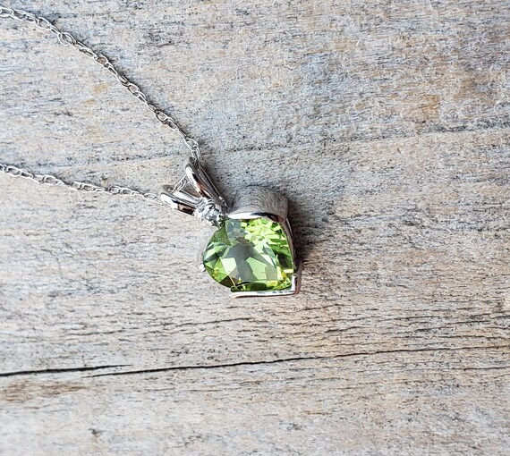 10K Peridot Heart Diamond Pendant and Necklace - Gem
