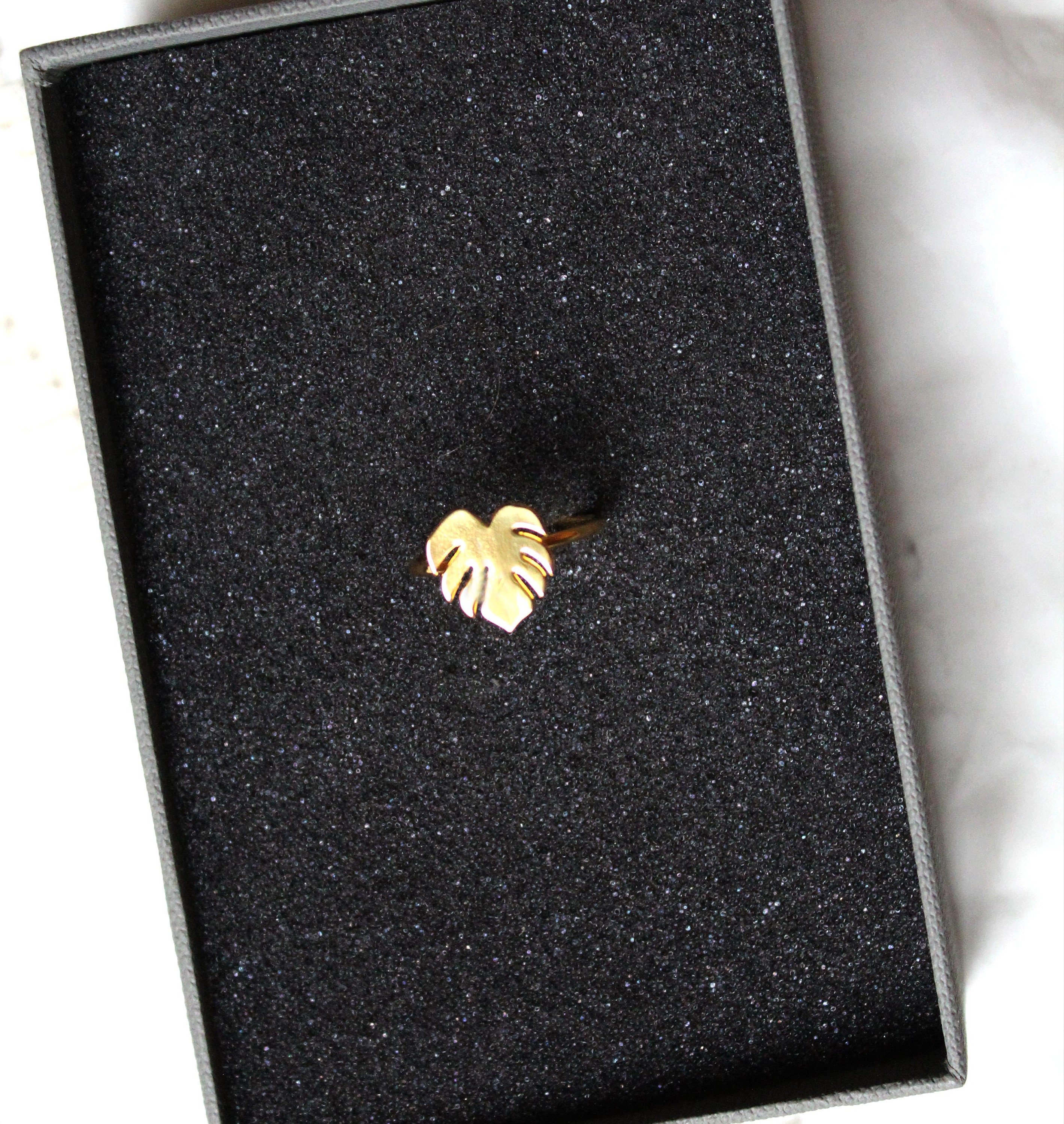 Minimalistischer Ring goldplattiert Monstera Blatt Ranke Gold - Etsy 日本