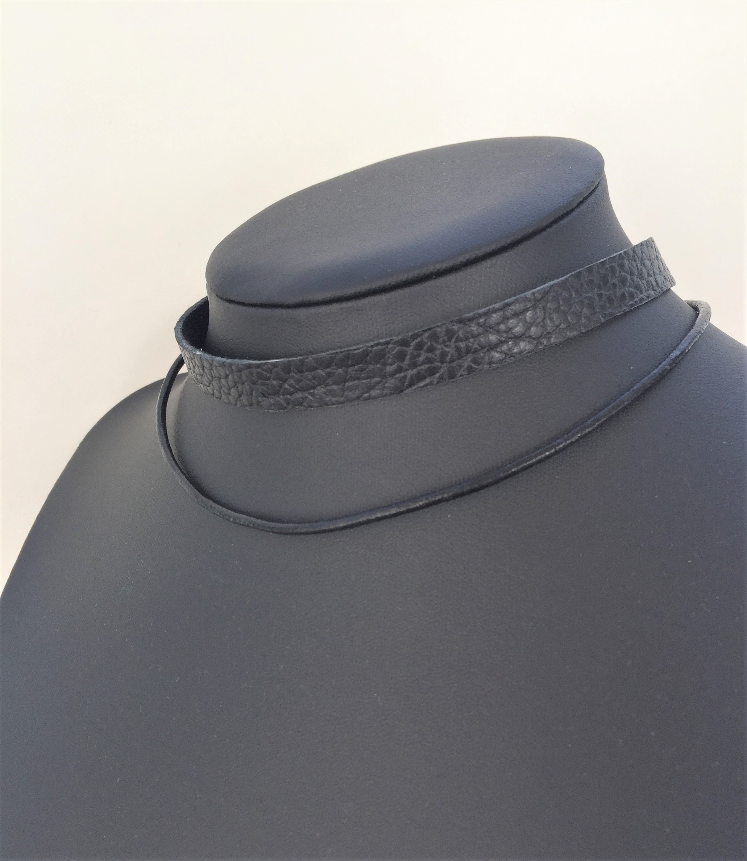 Simple Black Genuine Leather Choker /thin 1 Cm Plain Choker With ...