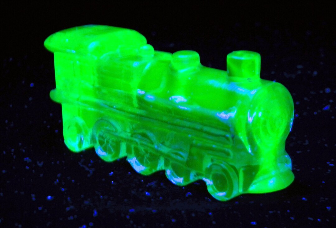 Cobalt Blue Vaseline/uranium Glass Steam LOCOMOTIVE That Changes to a ...