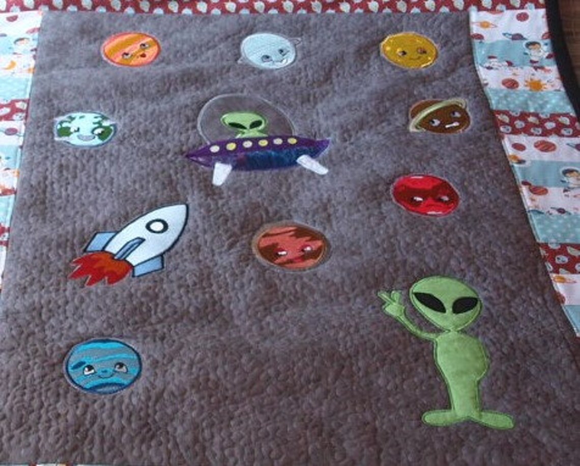 Space Quilt Alien Quilt Planet Quilt Boy's Quilt - Etsy