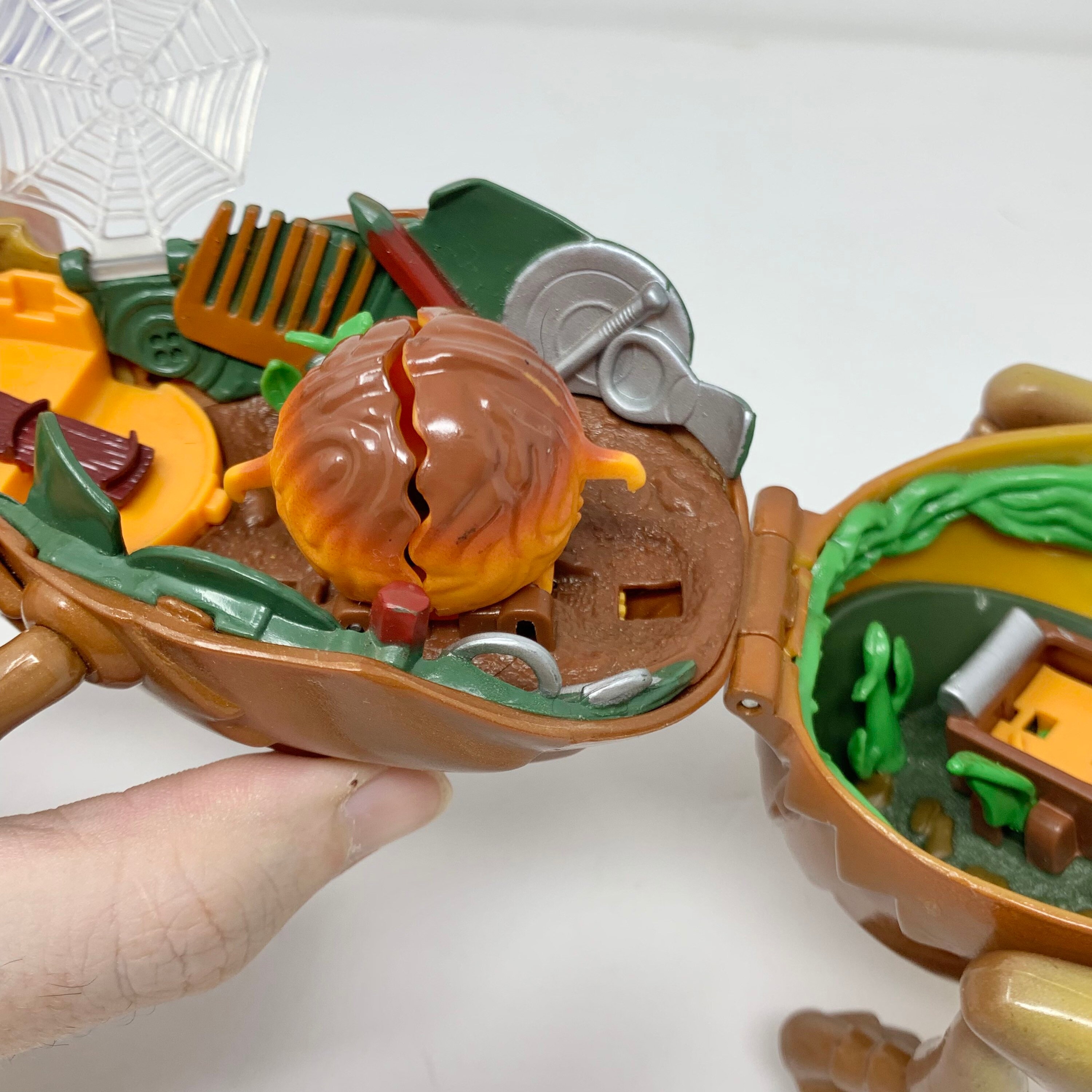 Vintage 1998 Disney Pixar A Bugs Life Bug Circus Flea Playset Mattel ...