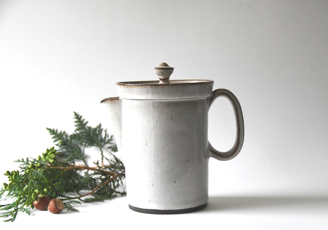 Skandinavische Teekanne. Danish Modern Steingut. WICHTIG. Design by ...