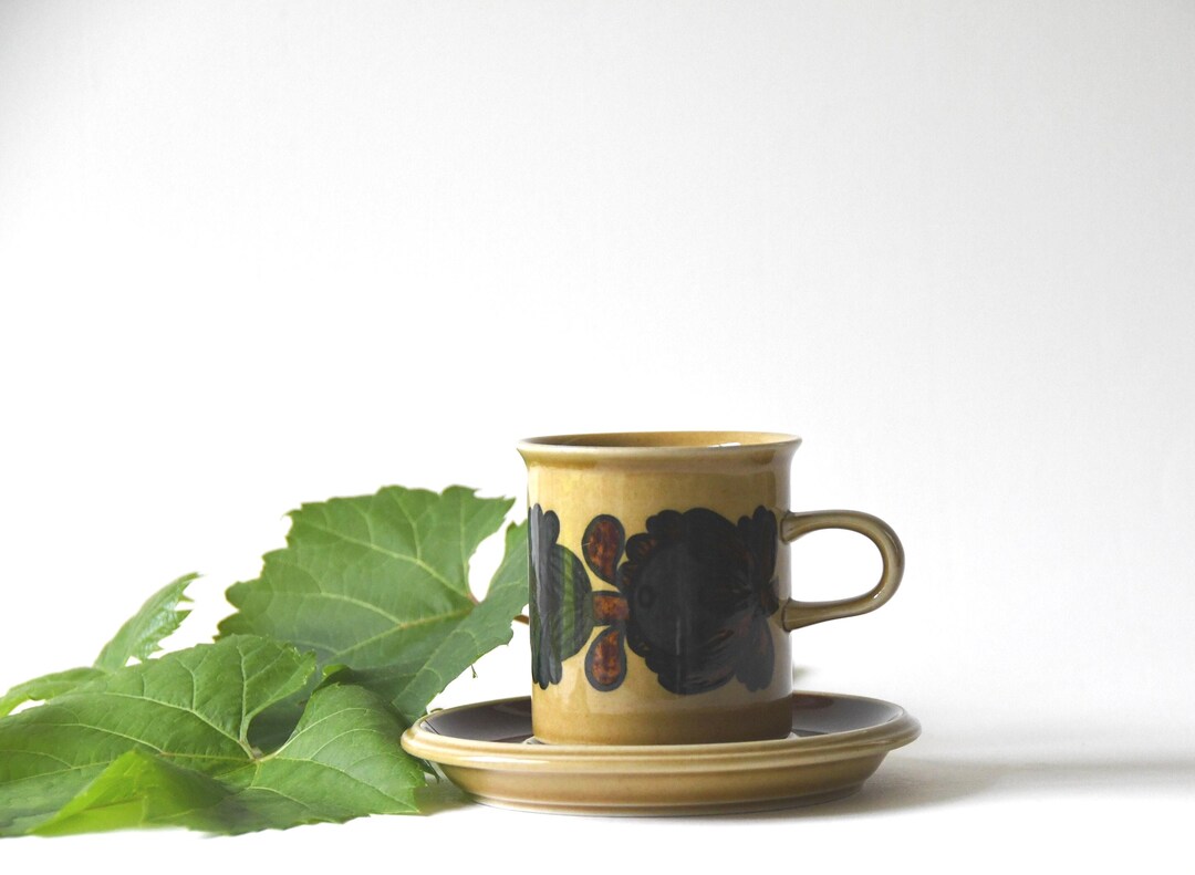 Arabia Finland Otso Cup and Saucer by Raija Uosikkinen. Modern ...