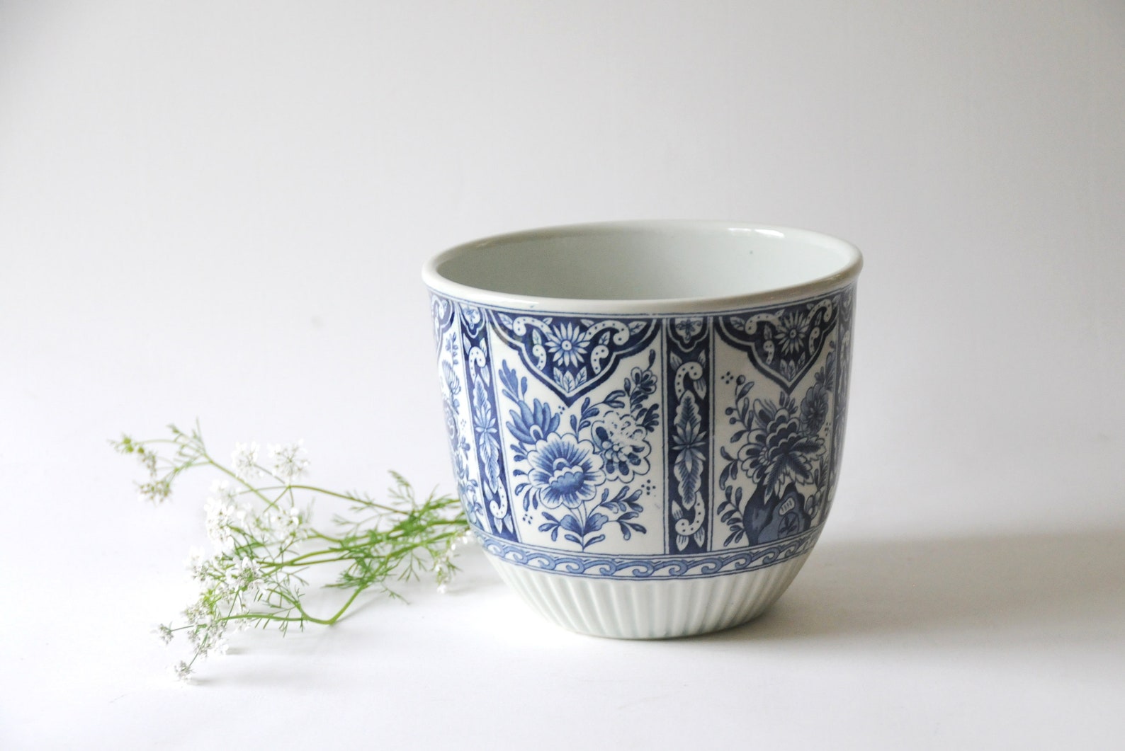 Delfts Blue White Flowerpot M16. Delft Planter by Petrus Regout & CO ...