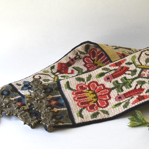 Norwegian Bell Pull Embroidery - Etsy