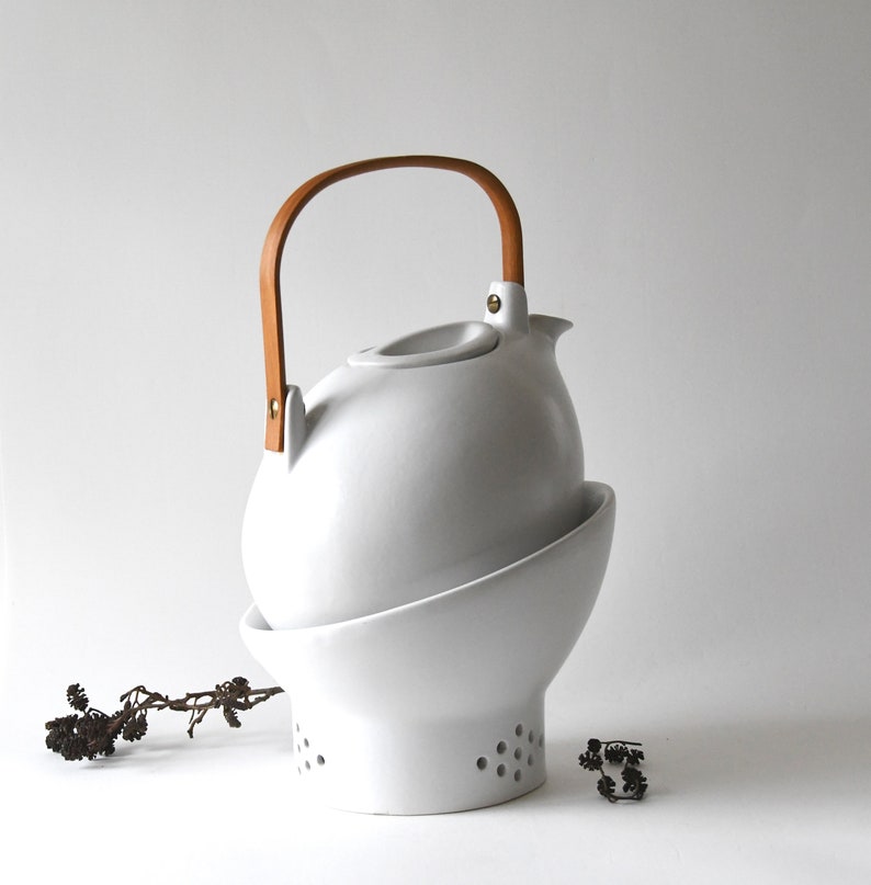 Soholm Denmark. Åbo Teapot. Minimalist Design by per Rehfeldt. Tea Pot ...