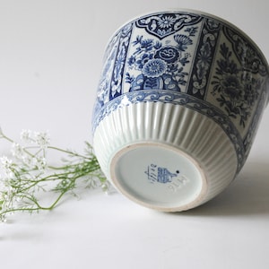 Delfts Blue White Flowerpot M16. Delft Planter by Petrus Regout & CO ...
