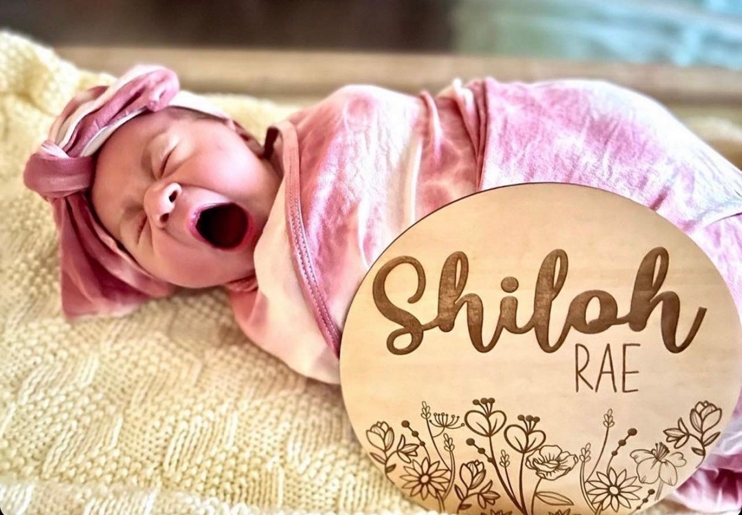 Hospital Name Announcement Baby Sign Photo Prop, Hospital Bag Must Have ...