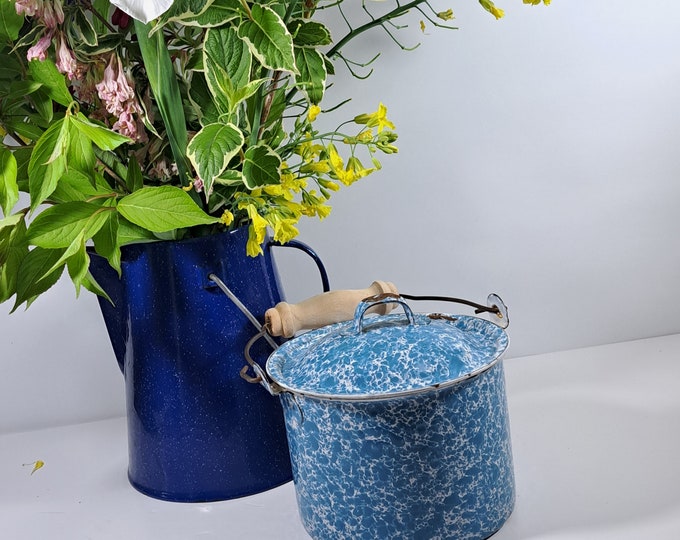 Vintage Small Berry Bucket Rustic Baby Blue Speckled Enamel, Wooden ...