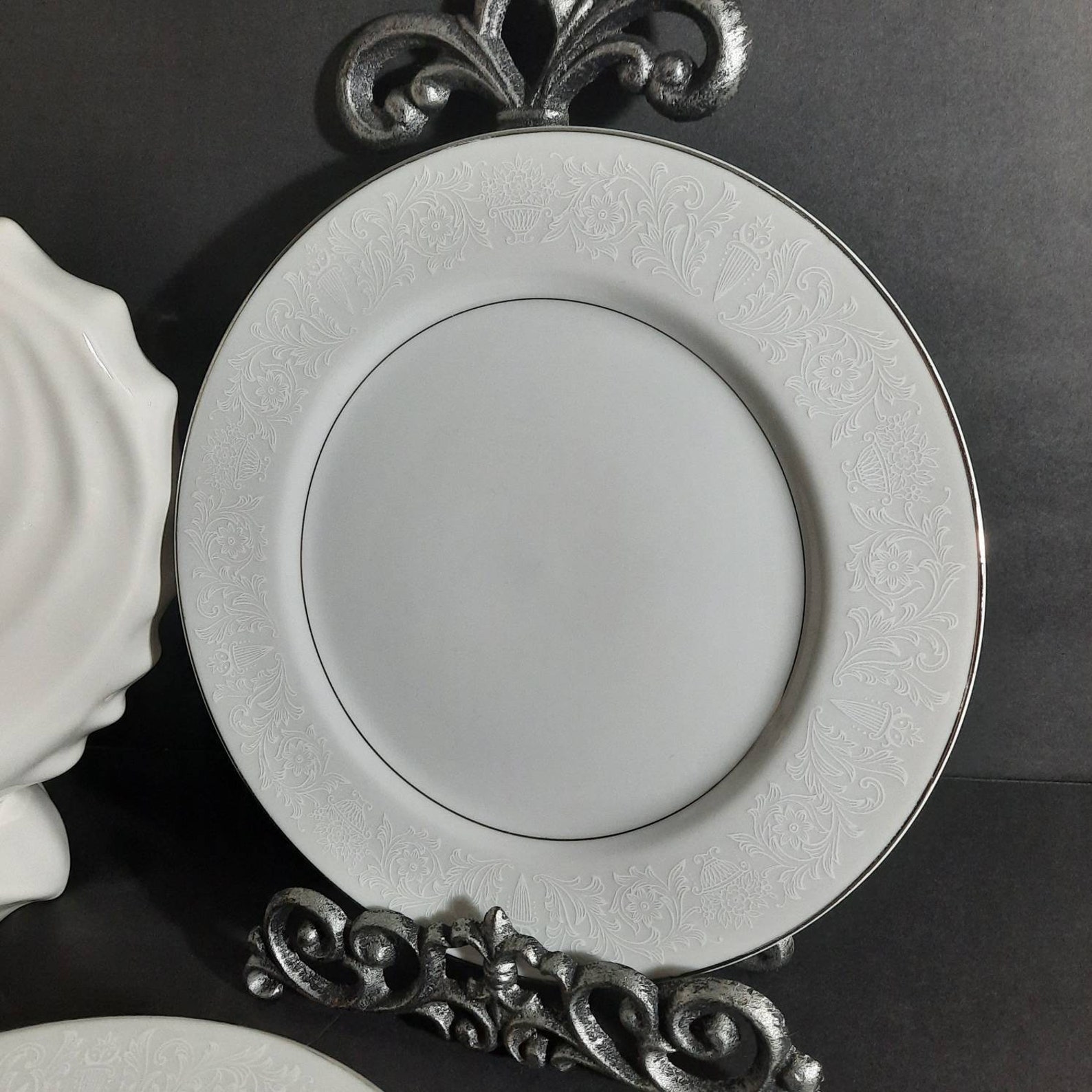 Vintage Crown Victoria Lovelace Dinner Plates, Platinum Trimmed, Set of ...