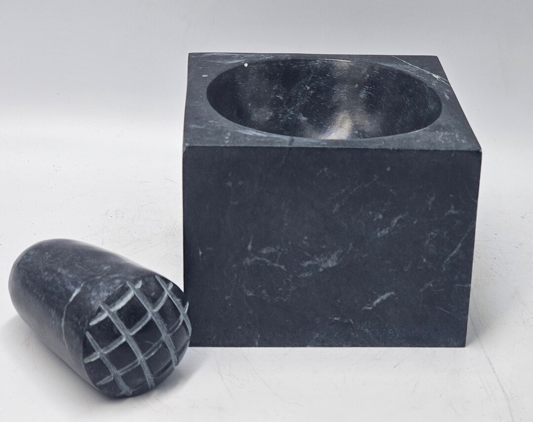 Mexican Jade Stone Molcajete ~ Jade Stone Mortar and Pestle ~ Sculpture ...