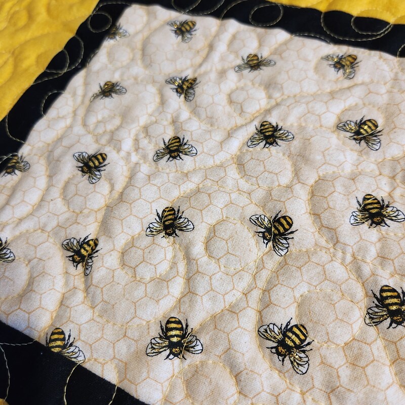 Bee Table Runner - Etsy