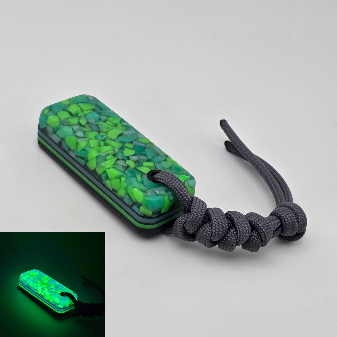 New!! Skurfetti Triple Blend Glow Rocks Double Glow Core Worry Stick ...