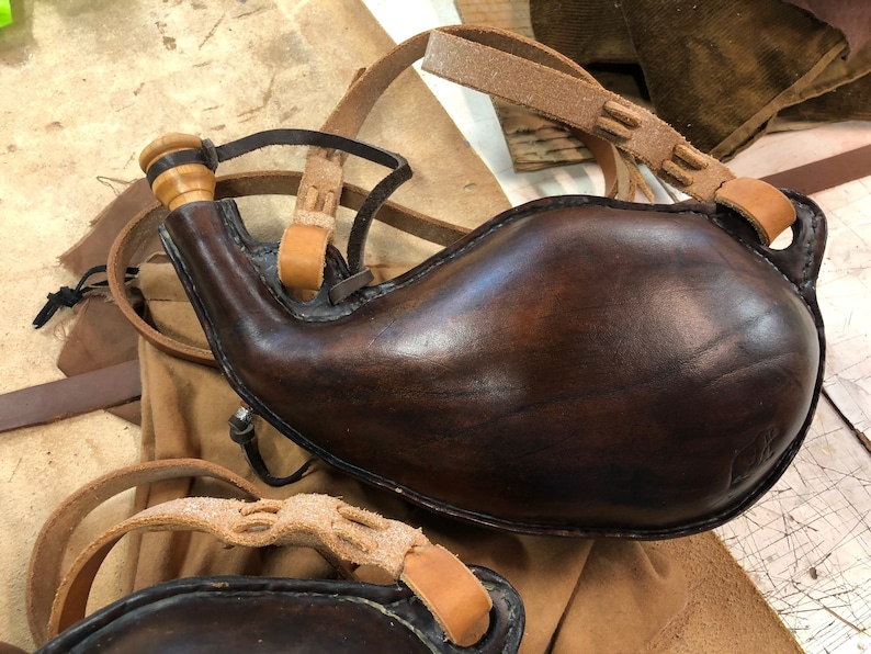 Kidney Shaped Leather Water Skin Leather Bottle Leather - Etsy Canada