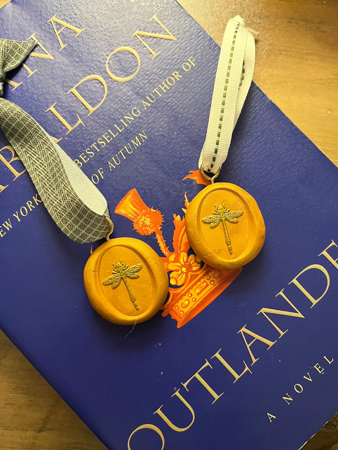 Outlander Dragonfly in Amber Scotland Fraser Book Seal Christmas ...