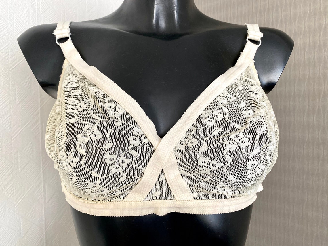 Vintage 60s White Lace Bullet Bra Romantic Vintage Lingerie Transparent ...