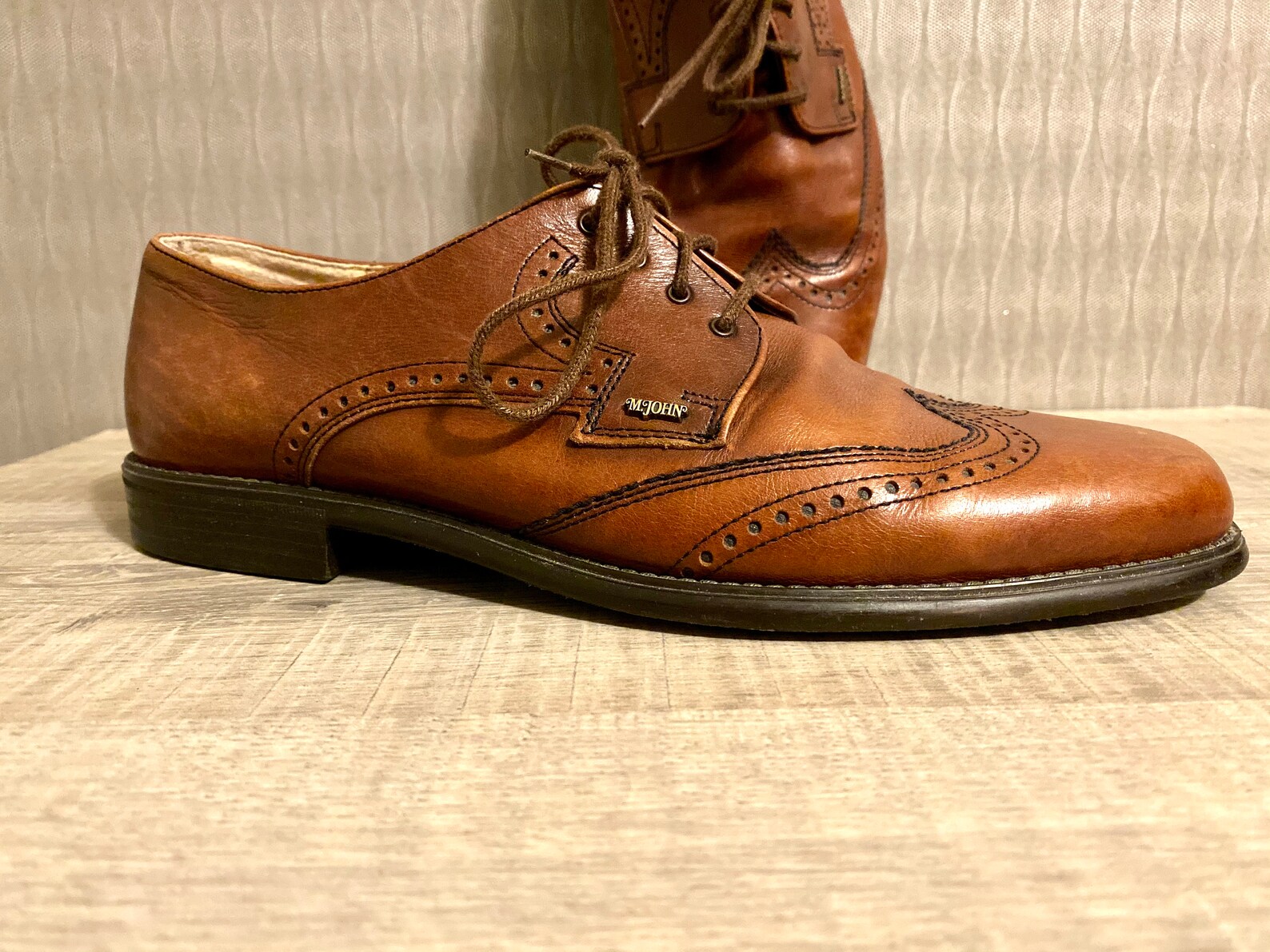 70s Vintage Men's Brown Leather Wingtip Brogue Formal Laced Oxford ...