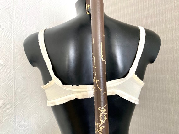 Vintage 60s White Lace Bullet Bra Romantic Vintage Li… Gem