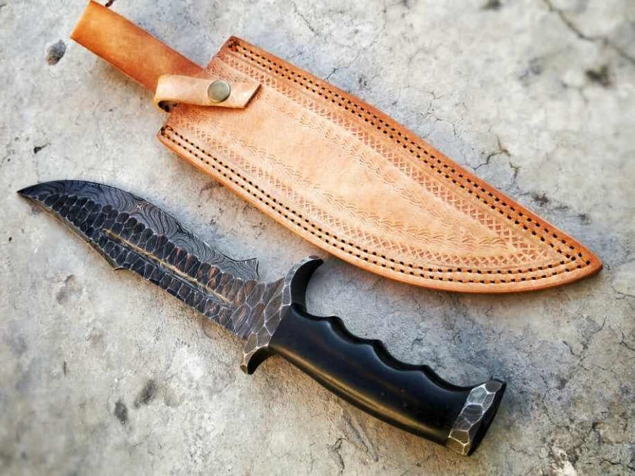 Handmade Damascus Bowie Knife: Flint Knapped Blade, Micarta Handle ...