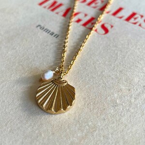 Pearl Seashell Necklace, Dainty Gold Shell Necklace, Scallop Necklace ...