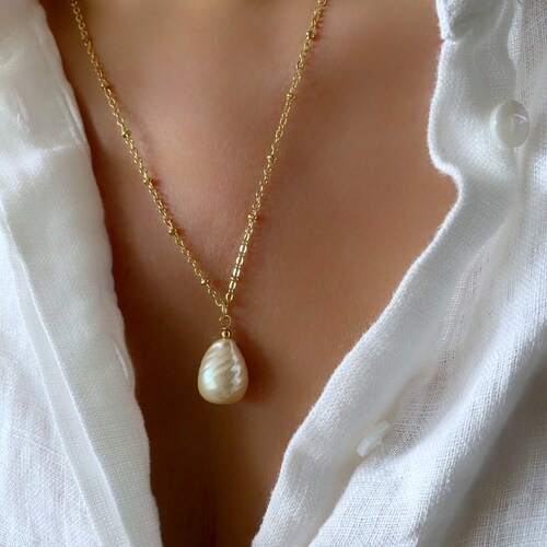 Baroque Pearl Pendant Necklace Gold Rolo Chain Necklace With - Etsy