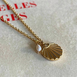Pearl Seashell Necklace, Dainty Gold Shell Necklace, Scallop Necklace ...
