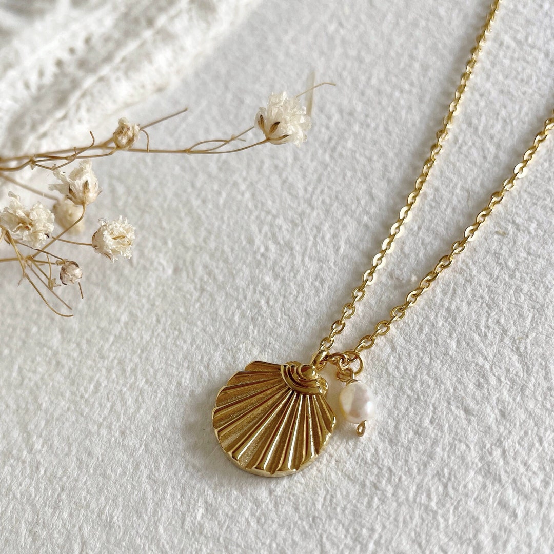 Pearl Seashell Necklace, Dainty Gold Shell Necklace, Scallop Necklace ...