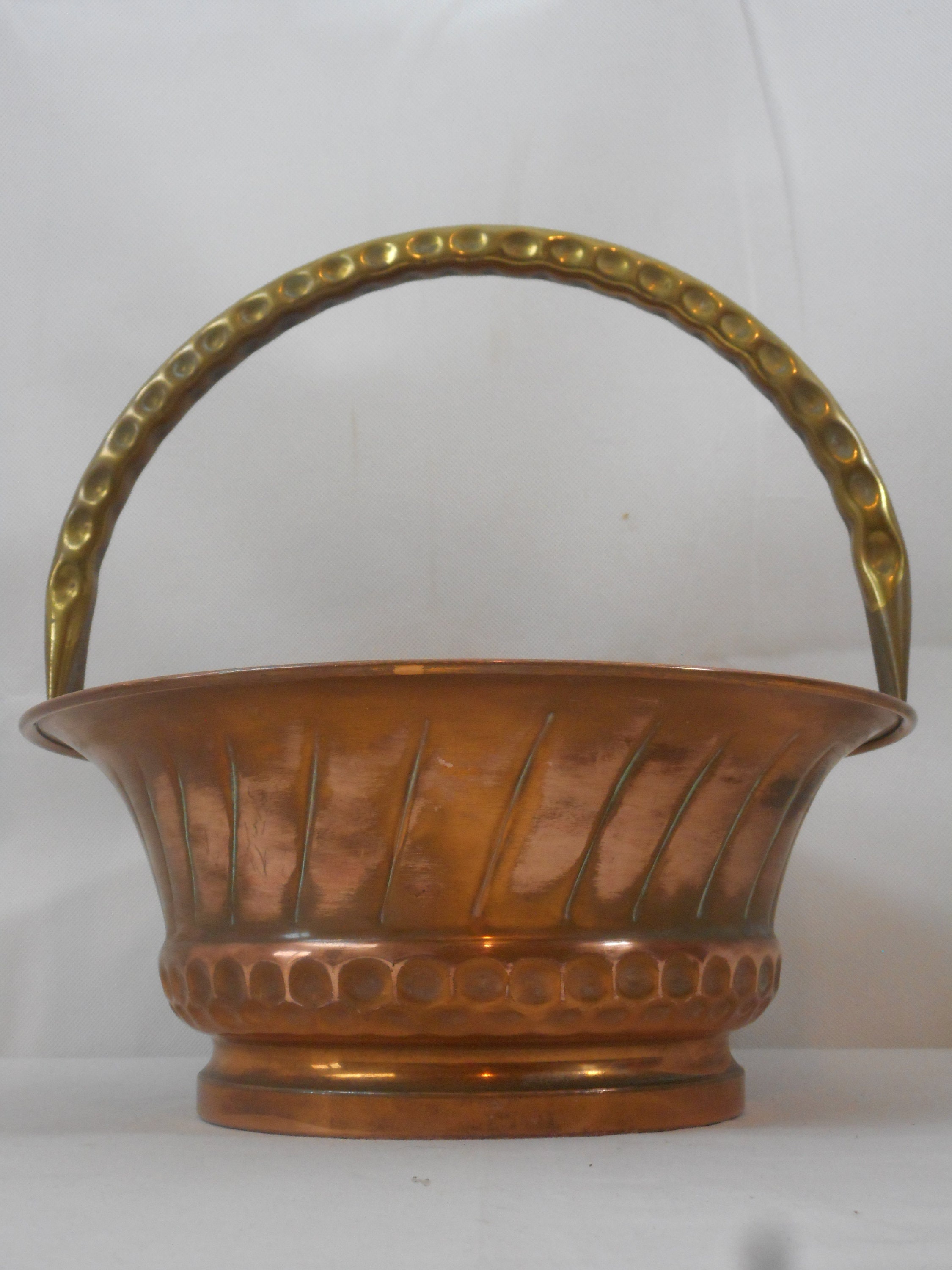 Vintage French Villedieu hand hammered copper planter / pot / | Etsy