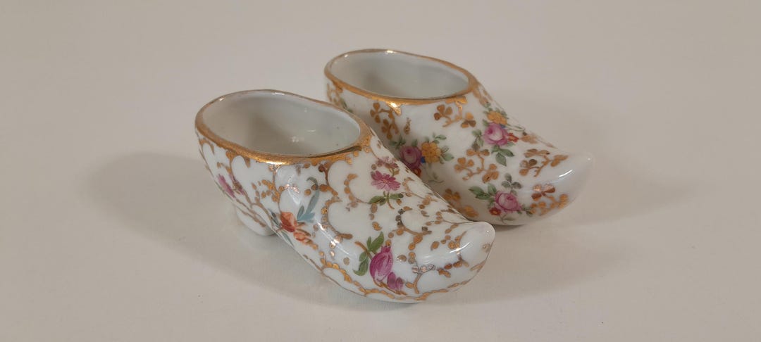Pair of Vintage French Limoges Porcelain Shoe Shaped Trinkets ...