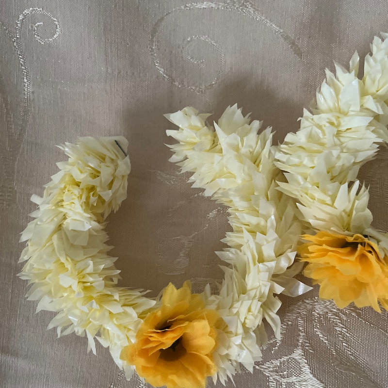 Hand Gajra - Etsy