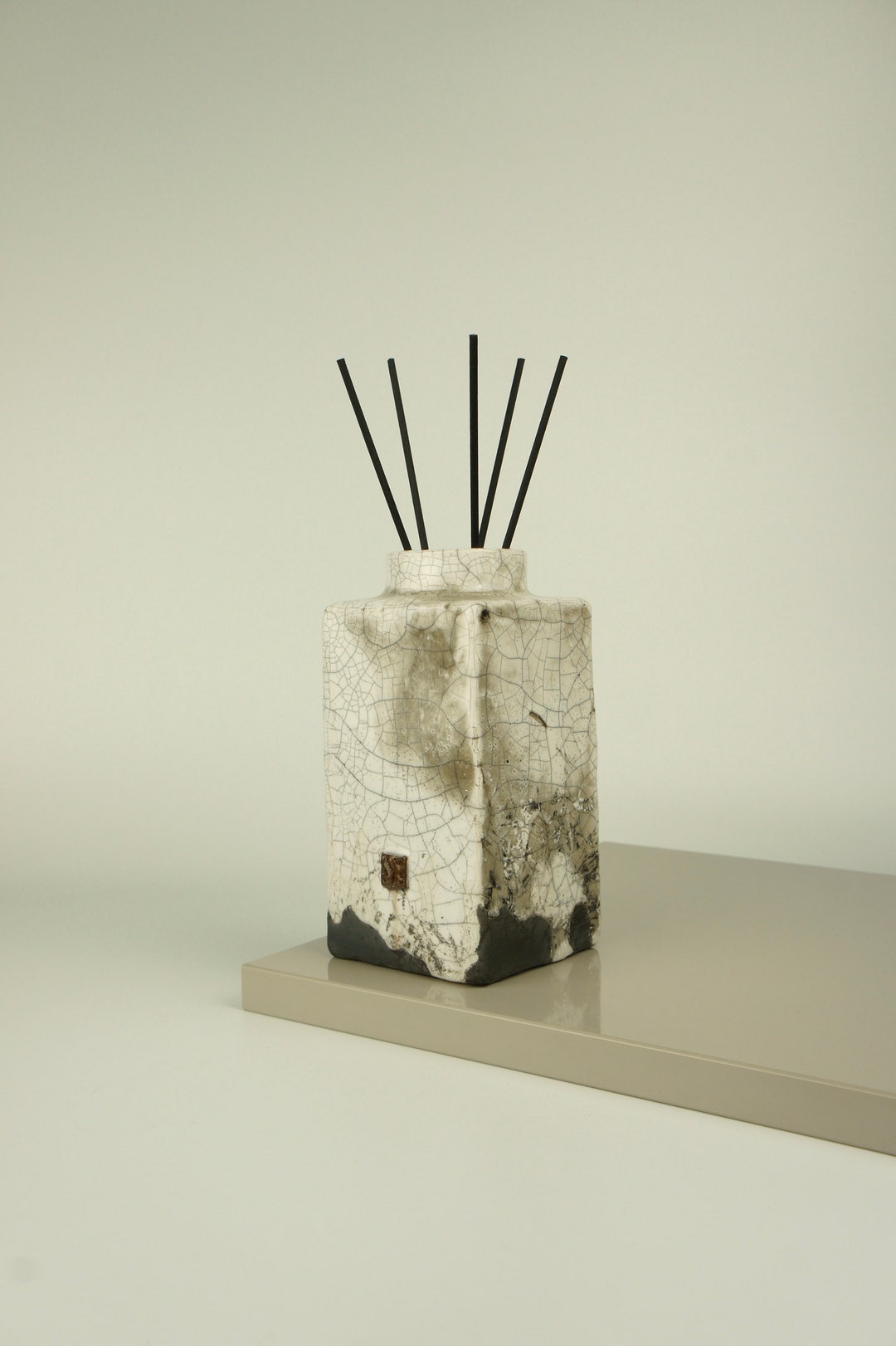 Handmade Ceramic Reed Diffuser for Connoisseurs of Unique Fragrances ...