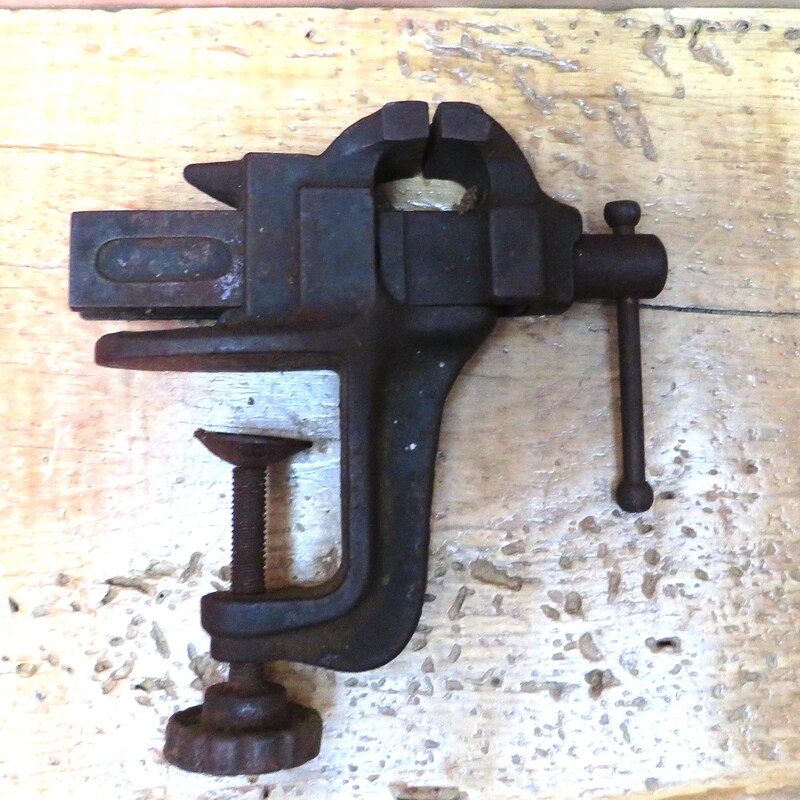 Wood Work Bench With Vise - Etsy