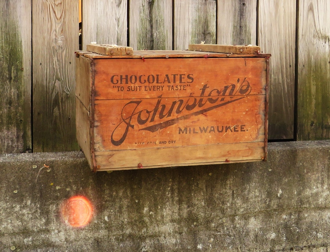 Antique Chocolate Crate / Johnston's Chocolates Milwaukee Wisc. Fast ...