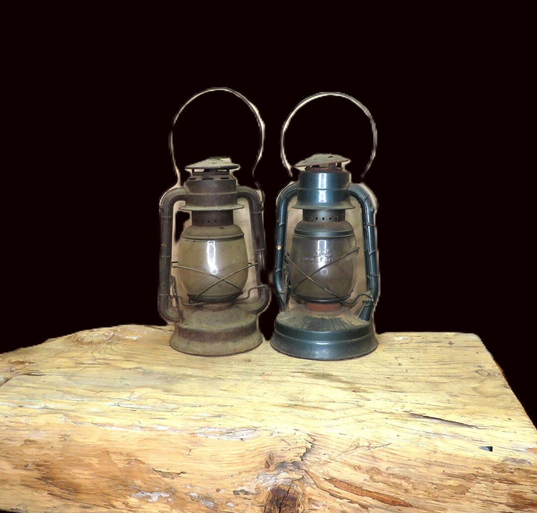 Both Farm Lanterns DIETZ/D-LITE Primitive No 2/kerosene Oil Lanterns ...