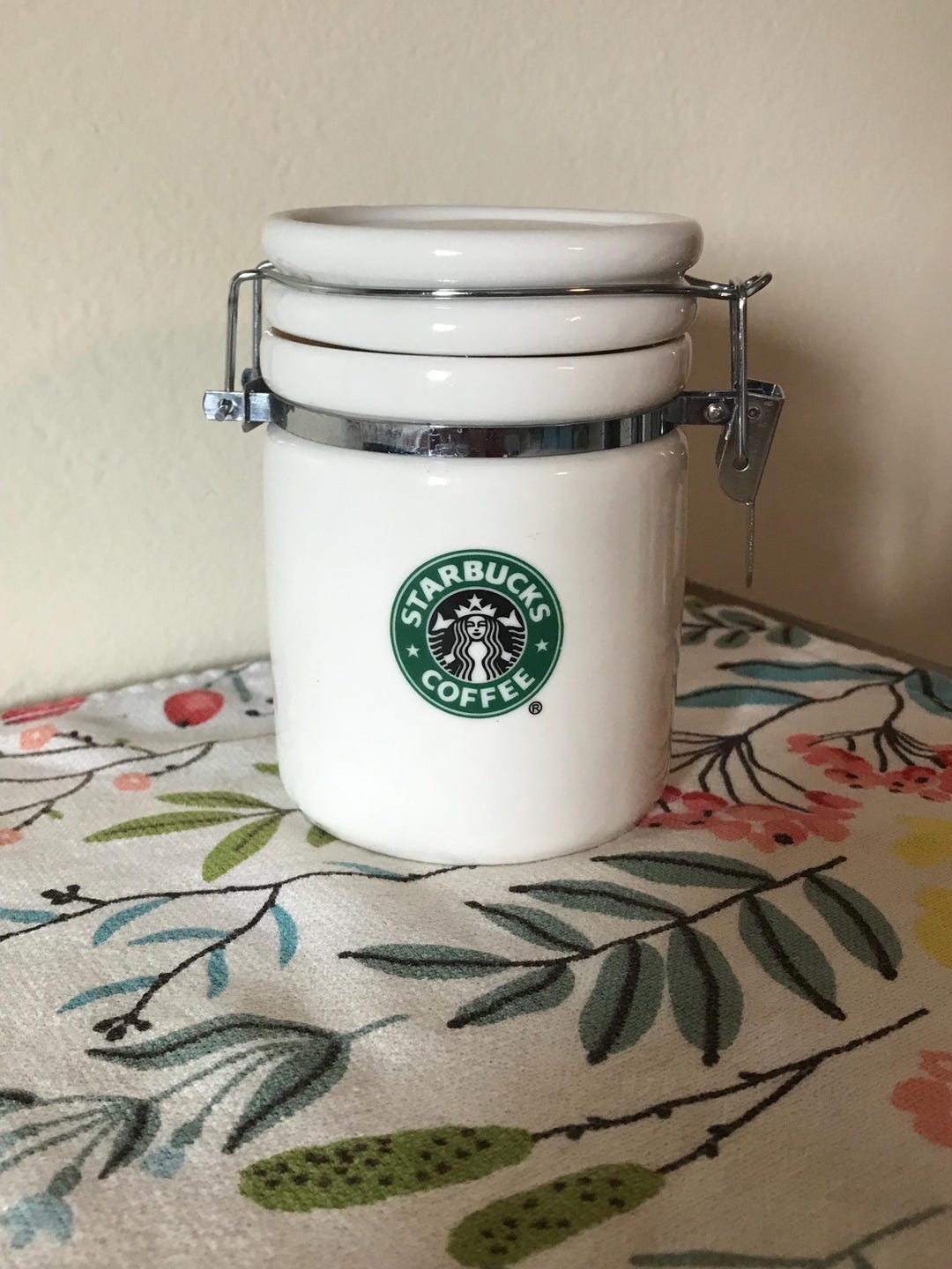 Vintage STARBUCKS White Ceramic Locking Canister With Logo 4.5” H 2007 ...