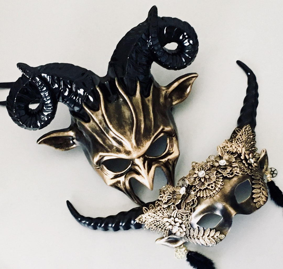 Black & Gold Horned Masquerade Mask: Lightweight Party Mask - Etsy