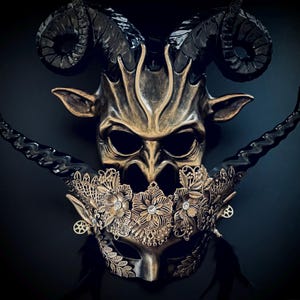 Black & Gold Horned Masquerade Mask: Lightweight Party Mask - Etsy