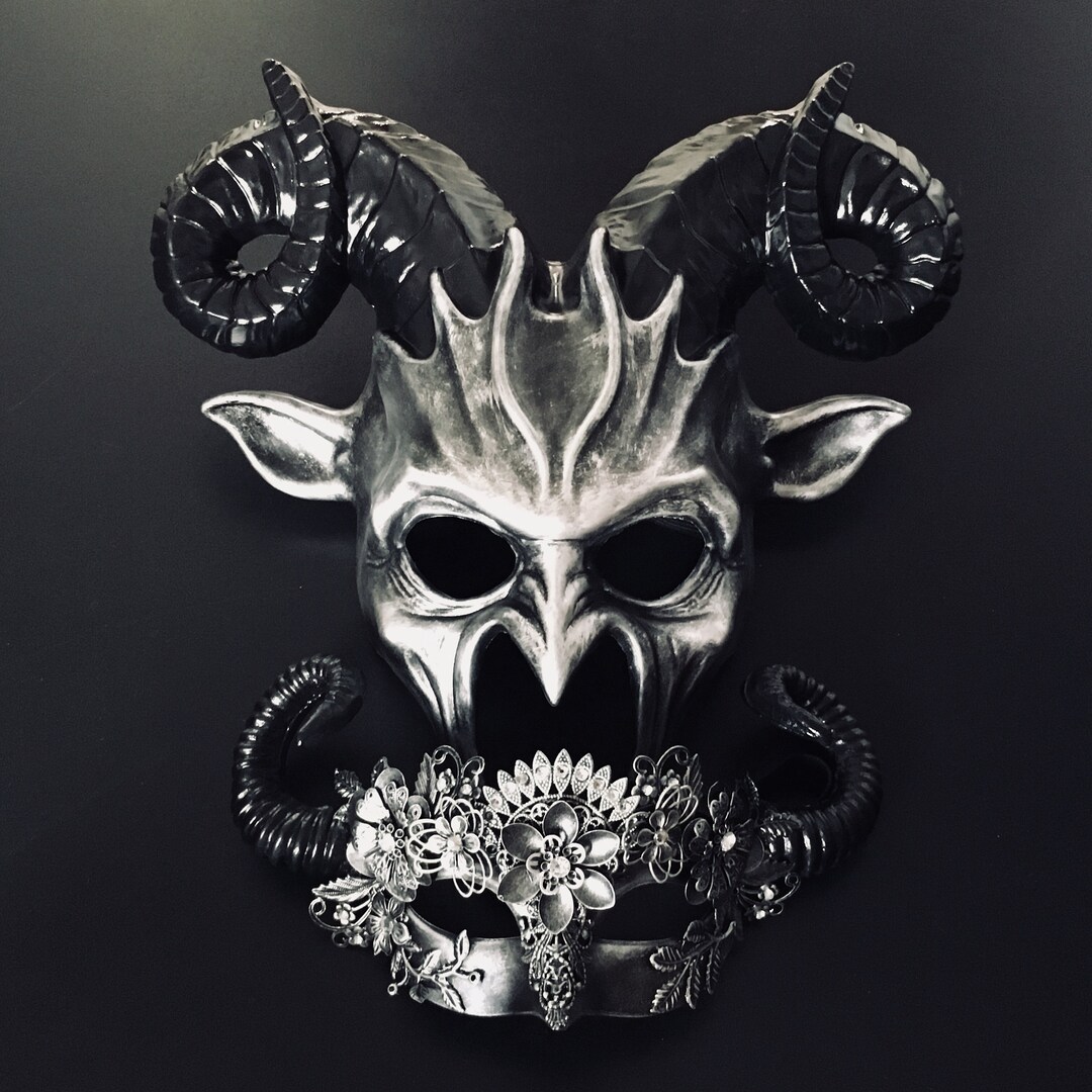 Black Ram Horn Masquerade Mask: Halloween Party Mask - Etsy