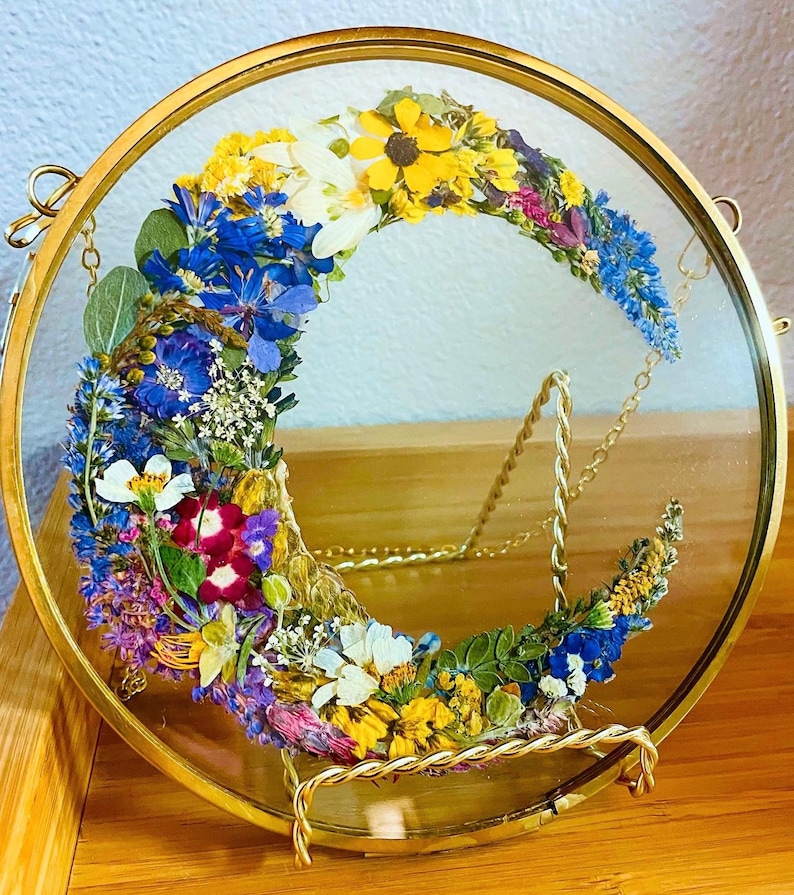 Pressed Flower Crescent Moon Frame - Etsy