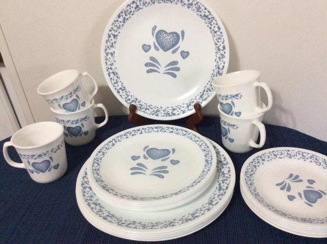 20 Pieces of Corelle Blue Hearts Pattern Dinnerware - Etsy