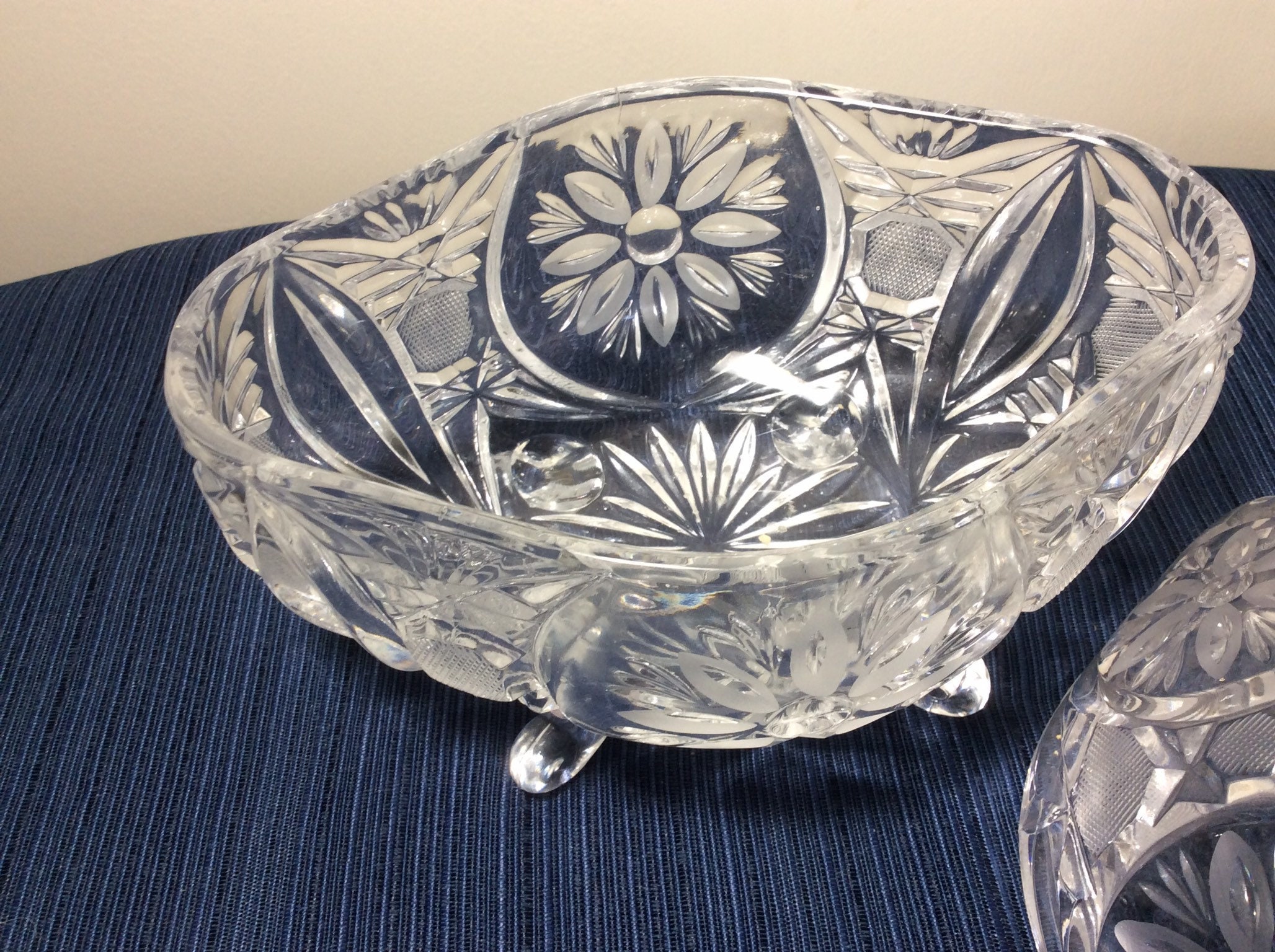 Gorgeous Crystal Footed Candy Dish With Lid - Etsy