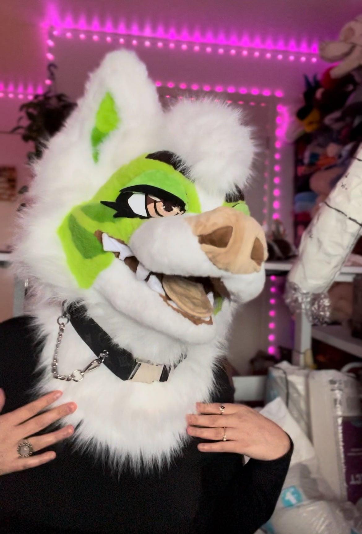 VENOM Fursuit Chain Collar, Fursuit Head Accessories, SPROUT SUITS ...