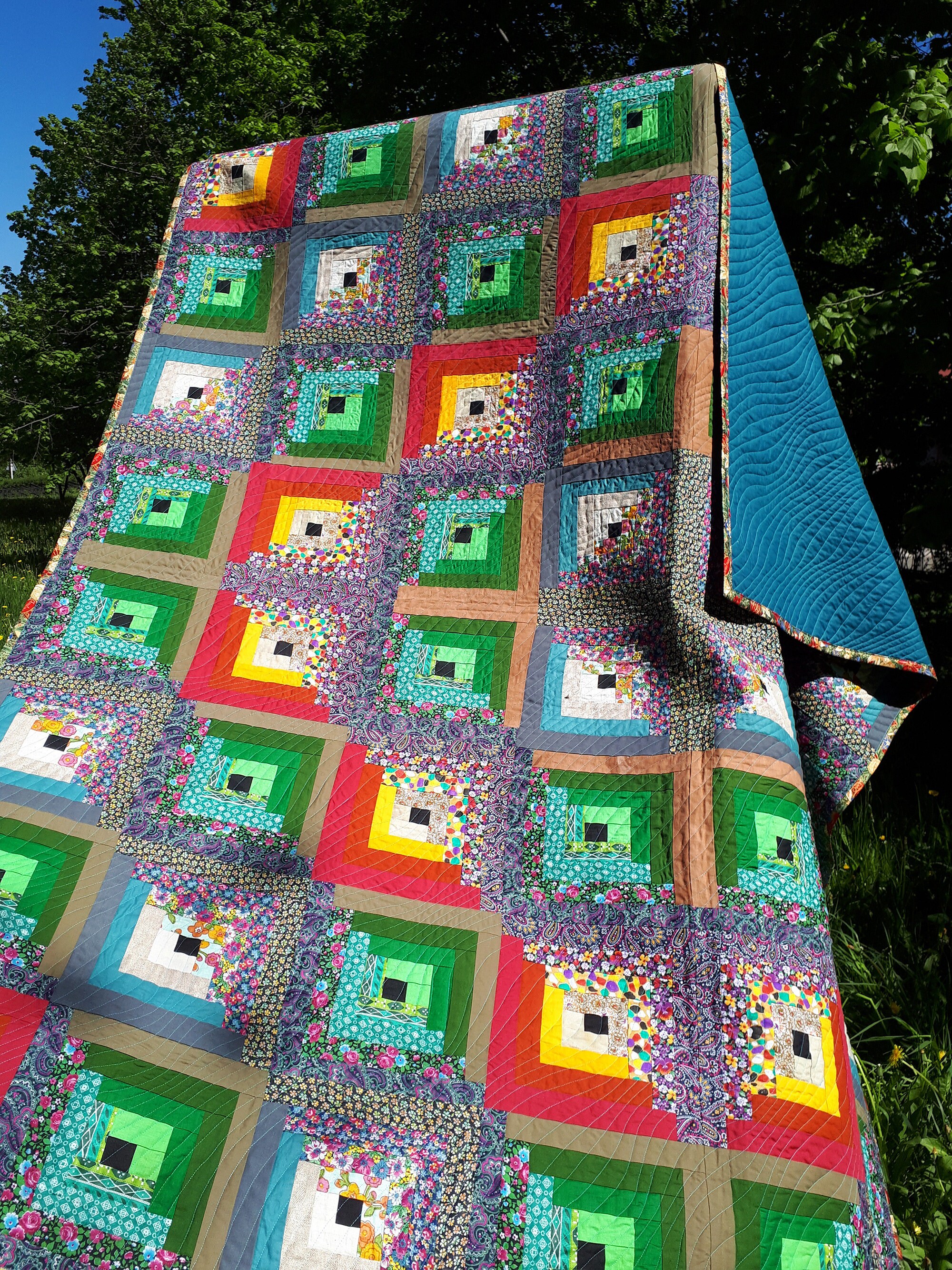 Flower Log Cabin Quilt for Sale Bright Farmhouse Quilt Large Multicolor ...