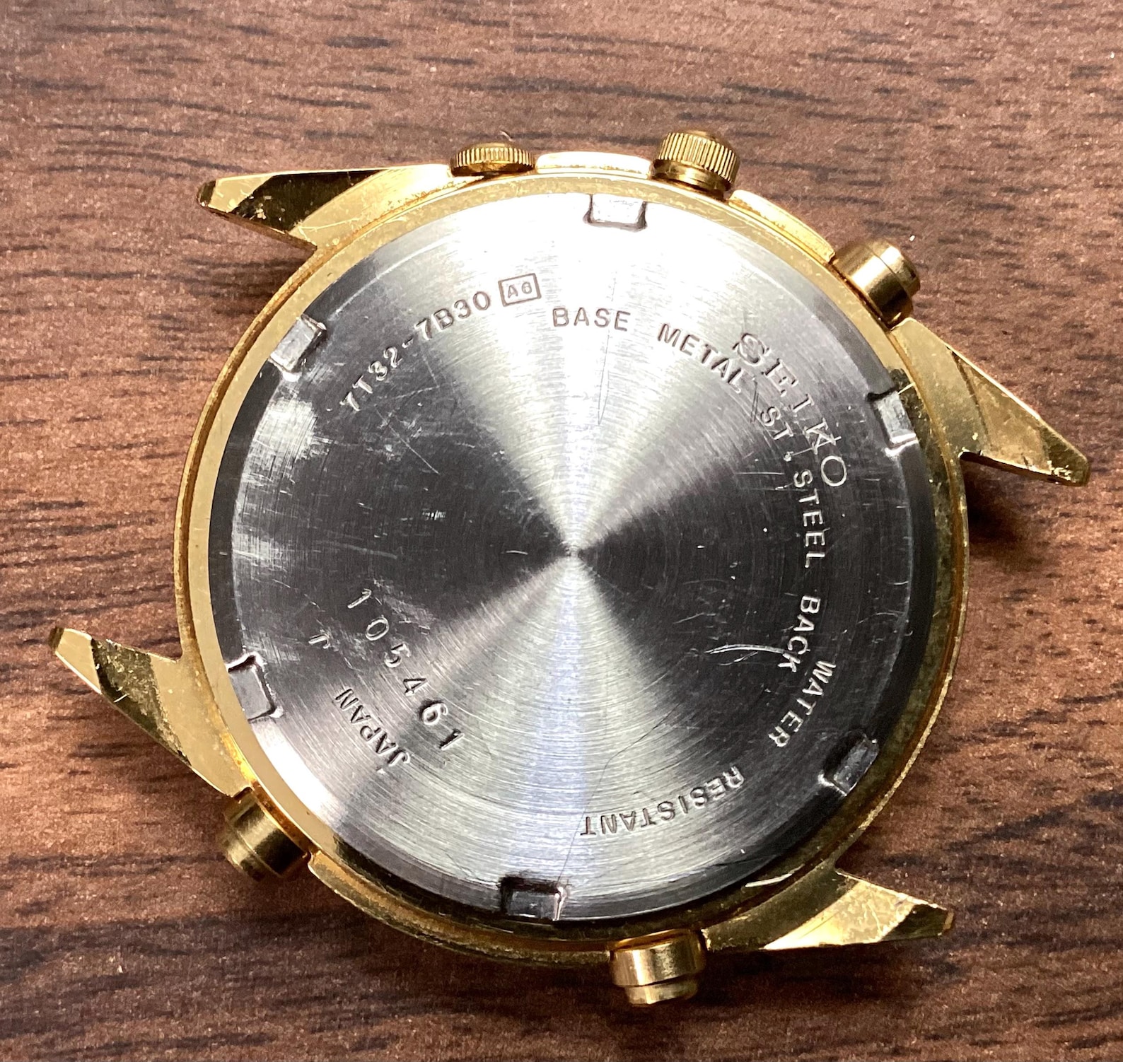 セイコー 7T32-7B30 アラームクロノグラフ ゴールドトーン 部品または修理用 Ref 7T11 動作しません - Etsy 日本
