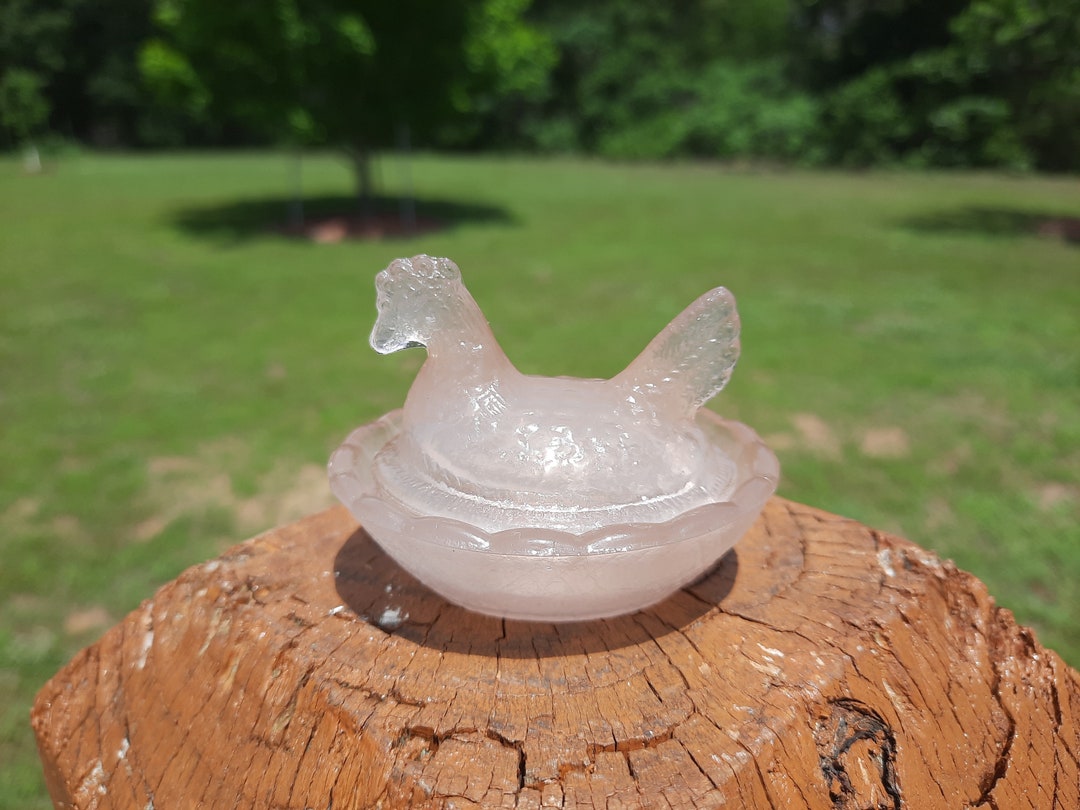 Milky or Smokey Pink Glass Miniature Mini Glass Hen Chicken Chick on a ...