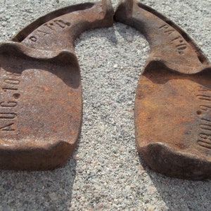 2 Ox Oxshoes Oxen Shoes or Cues Cast Iron Metal Historic - Etsy