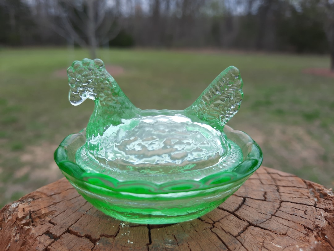 Bright Green Glass Miniature Mini Glass Hen Chicken Chick on a Nest ...