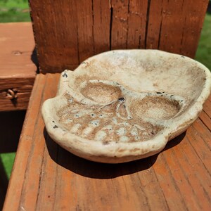 Heavy Cast Iron Metal Grinning Skull Head Skeleton Coins Change Rings ...